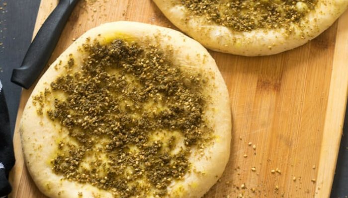 Manakish Za'atar - Cooking With Sapana